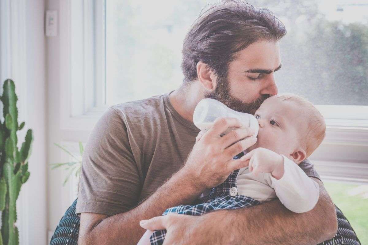 Consejos para darle el biberón a tu bebé - Crianza Positiva